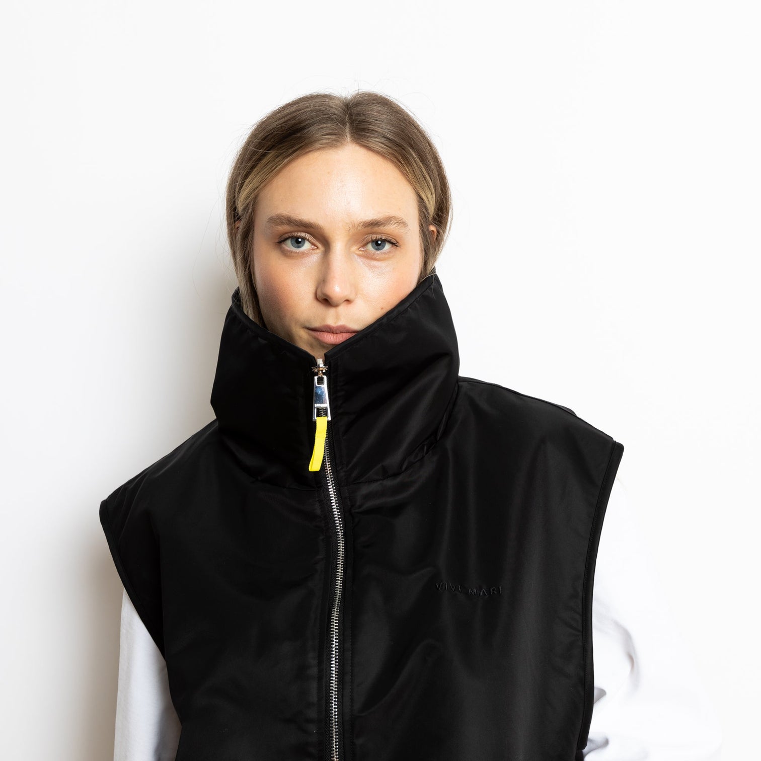 Reversible Bomber Vest - black/leo black-sand - VIVI MARI