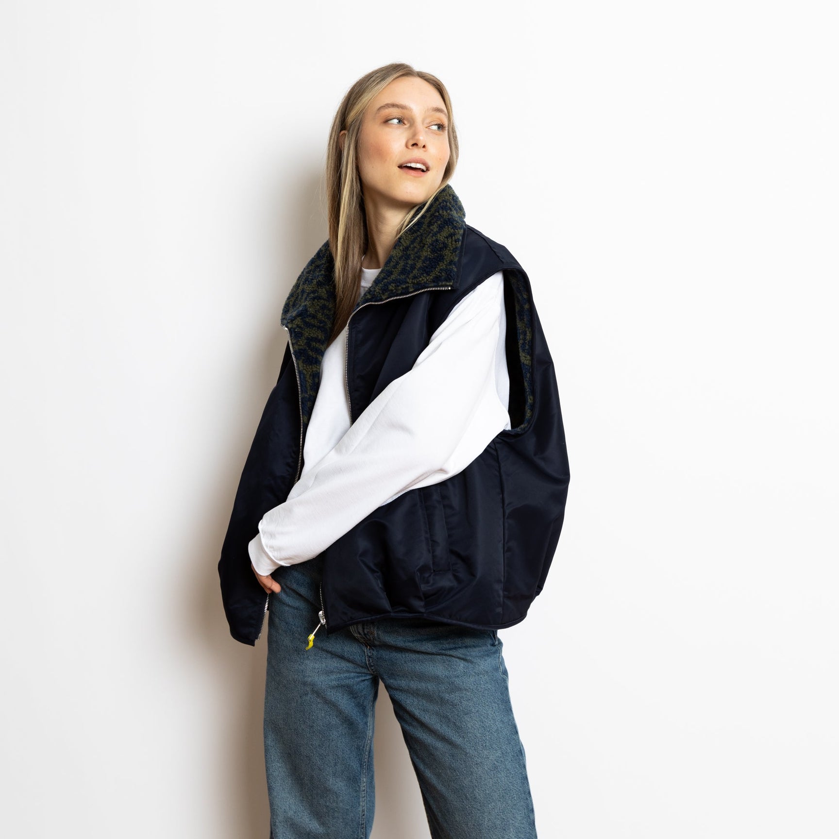 Reversible Bomber Vest - navy/leo navy-olive - VIVI MARI